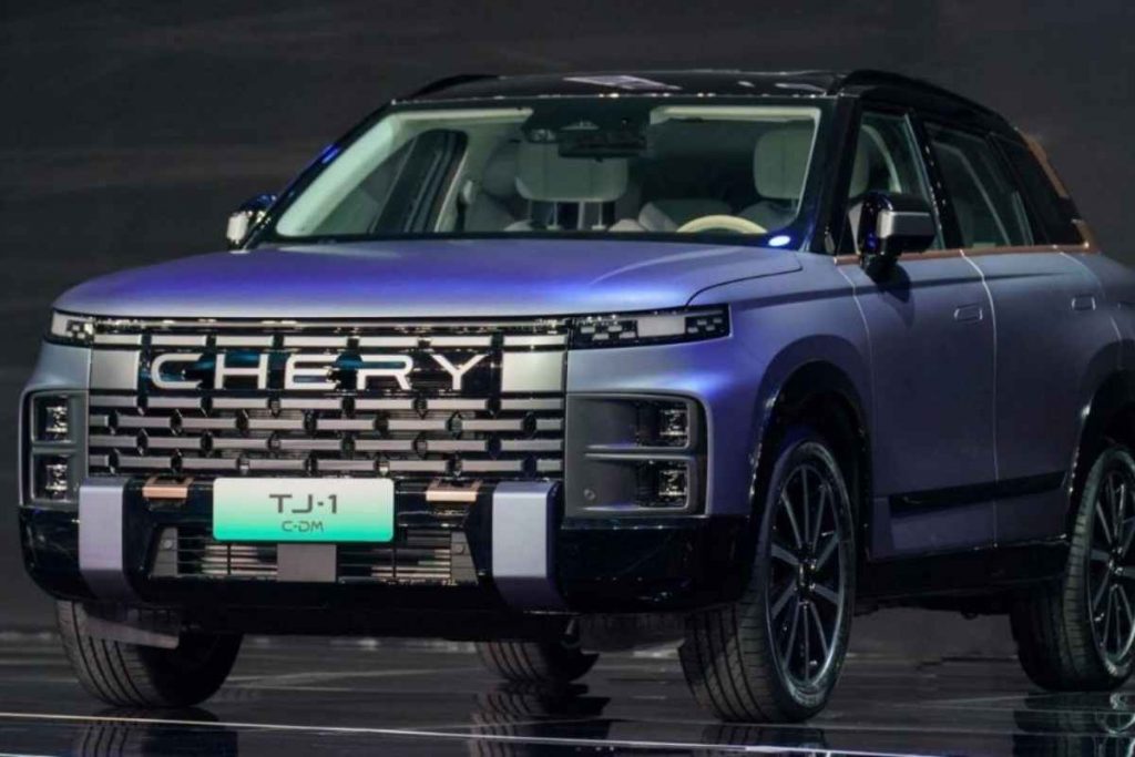 Il nuovo Suv cinese fa tremare Jeep e Land Rover: costa poco più di 10 mila euro e non ha nulla ...