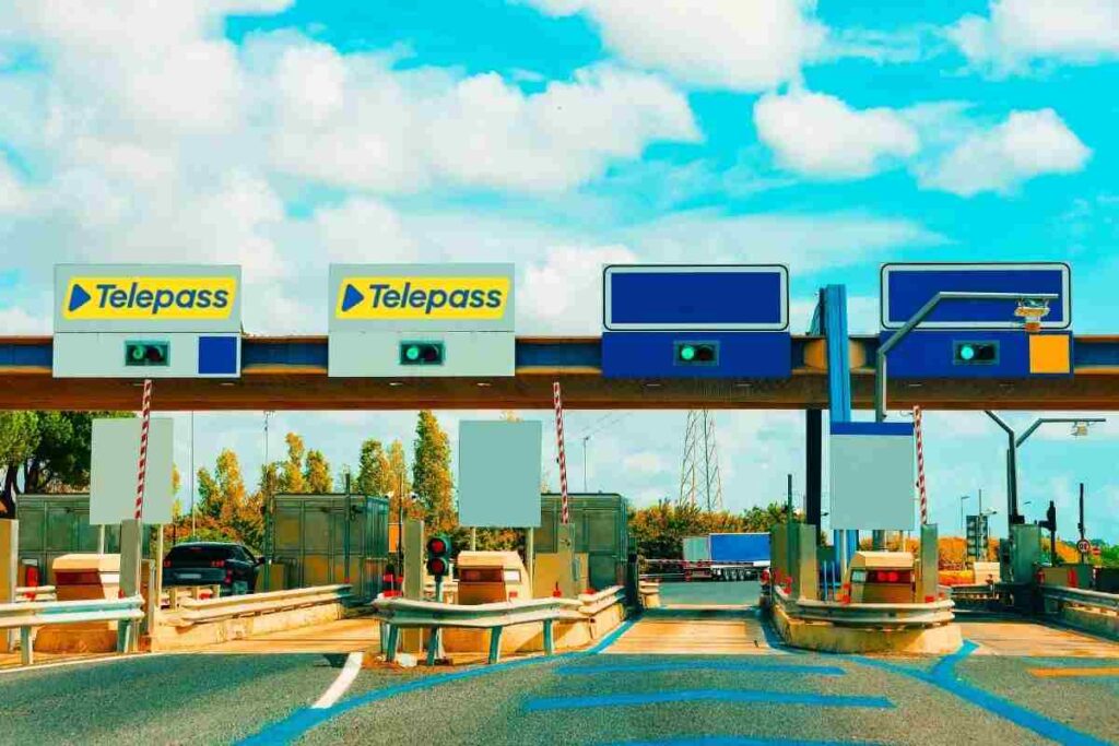 Telepass fa un regalo ai suoi clienti, novità assoluta: chi può ...